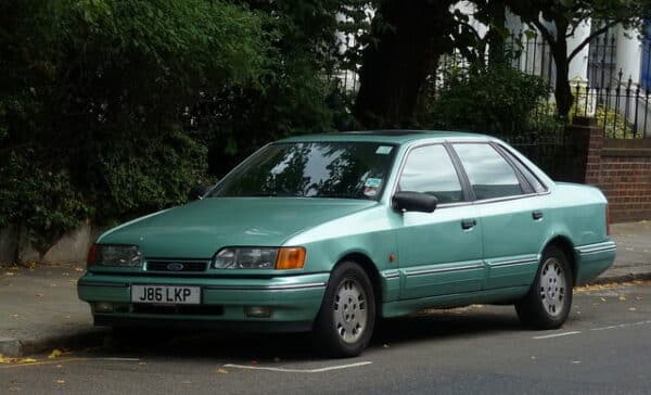 10 of the World’s Ugliest Car Colours | Simoniz