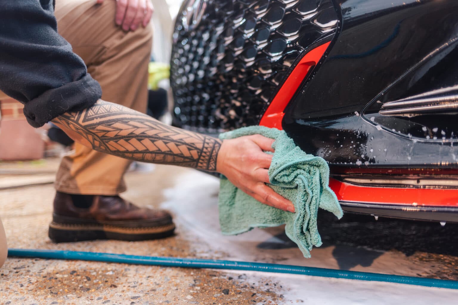 How to Properly Clean Car Badges/Emblems - Simoniz